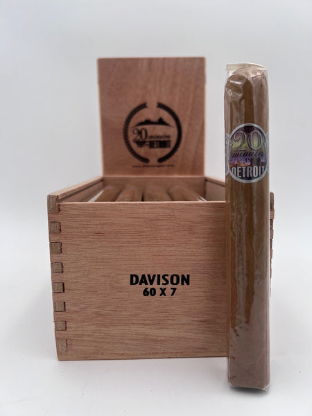 20 minutes in Detroit: DAVISON 7x60 (BOX OF 20) – La Casa Cigars - 20 ...